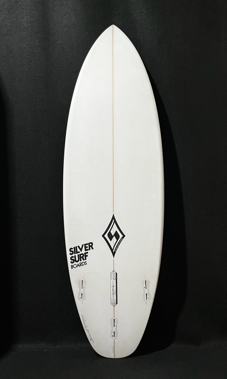Prancha Seminova Silver Surf Easy Rocket (EPS) 5'7 x 19 3/8 x 2 5/8 ...